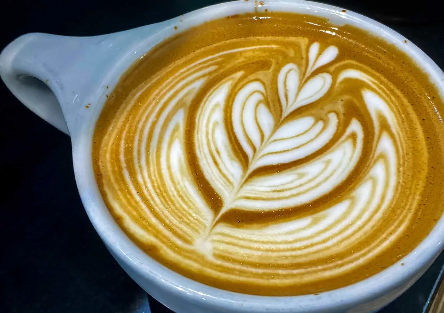 How to make better latte art – Stark Insider